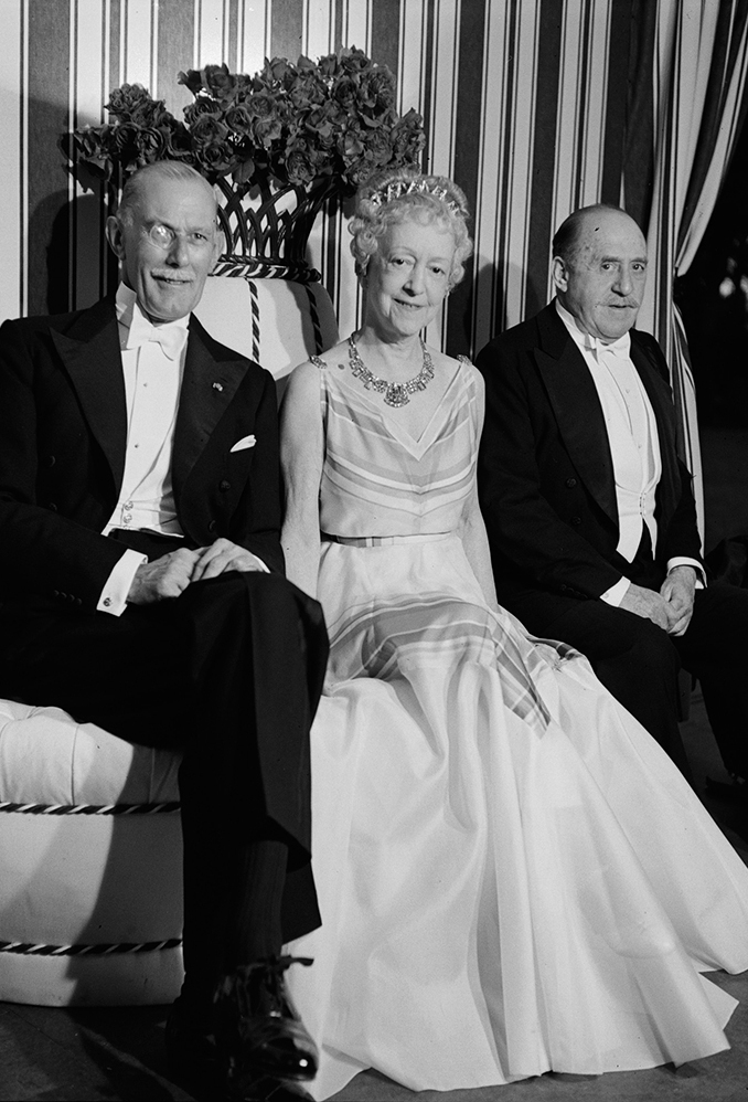 Elsie de Wolfe's Paris by Charlie Scheips: Book & Author Interview