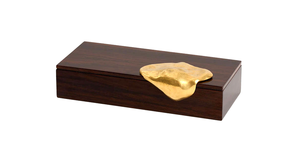 Stephen Knollenberg: Bio of Detroit-based Designer