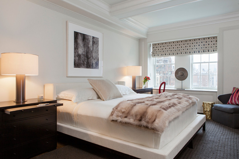 Stephen Knollenberg: Bio of Detroit-based Designer