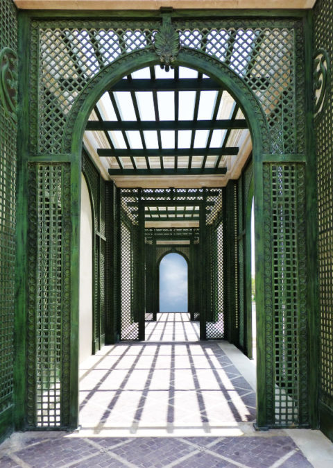 Don’t Call Juan Pablo Molyneux a Maximalist - 1stDibs Introspective