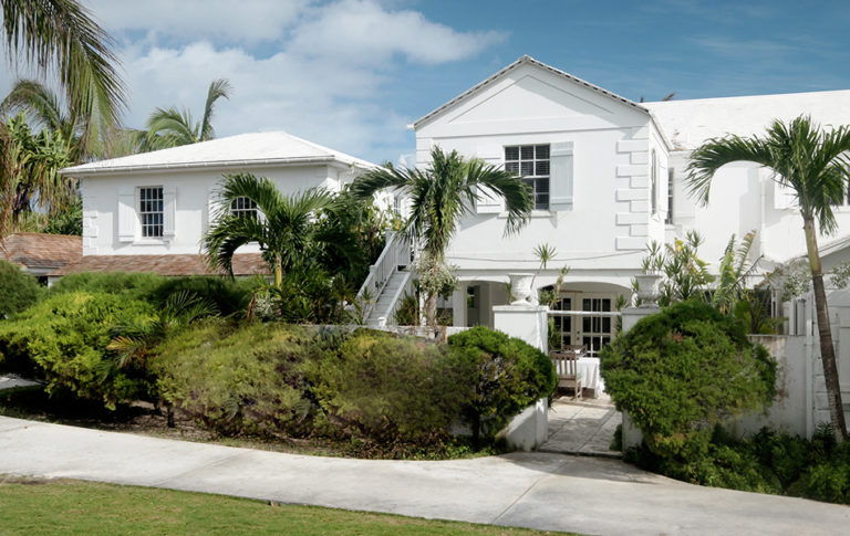 India Hicks Defines Idyllic Caribbean Living - 1stDibs Introspective