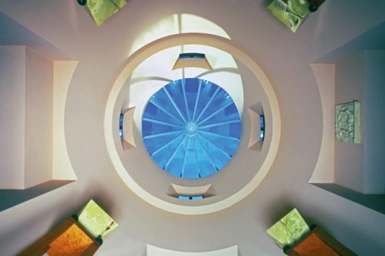 The Bold Comeback of Extroverted 1980s Design - 1stDibs Introspective