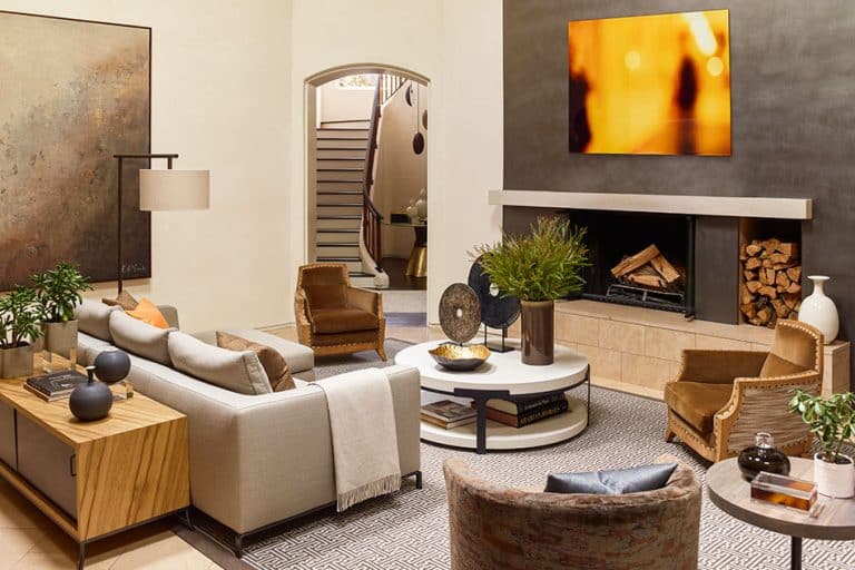 Ray Booth Shows Us That Pared-Down Interiors Need Not Be Spare ...