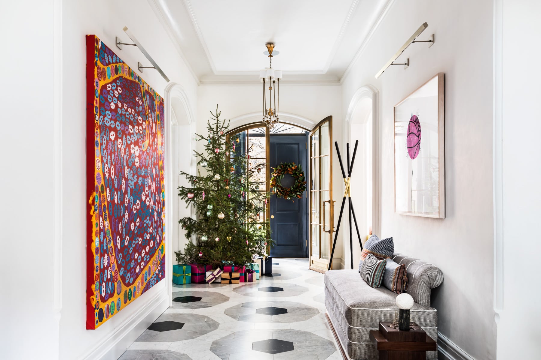 Sara Story Entertains in Her Festive Hudson Valley Home - 1stDibs ...