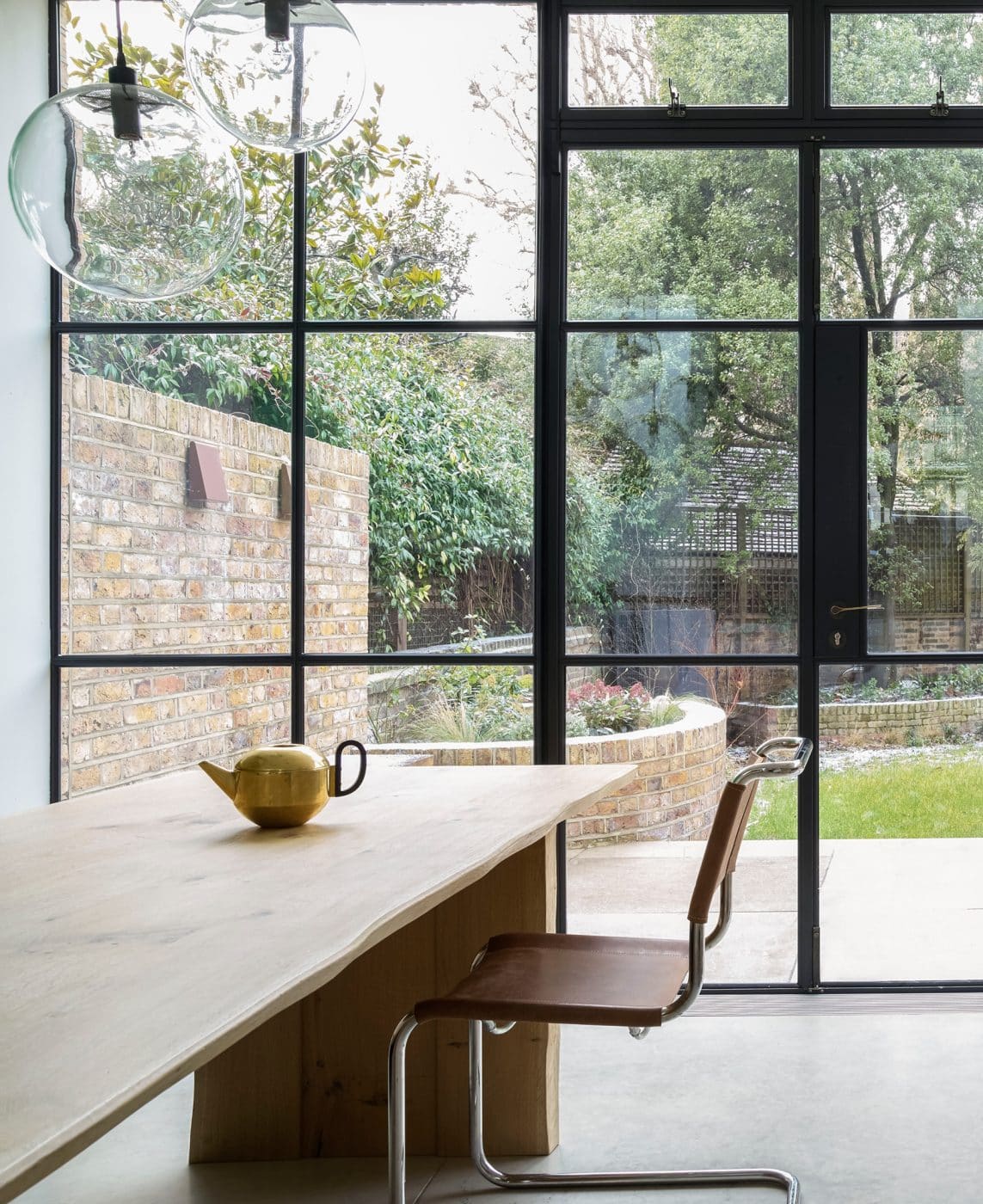 How London Designer Fran Hickman Has Built a Star-Studded Client List ...