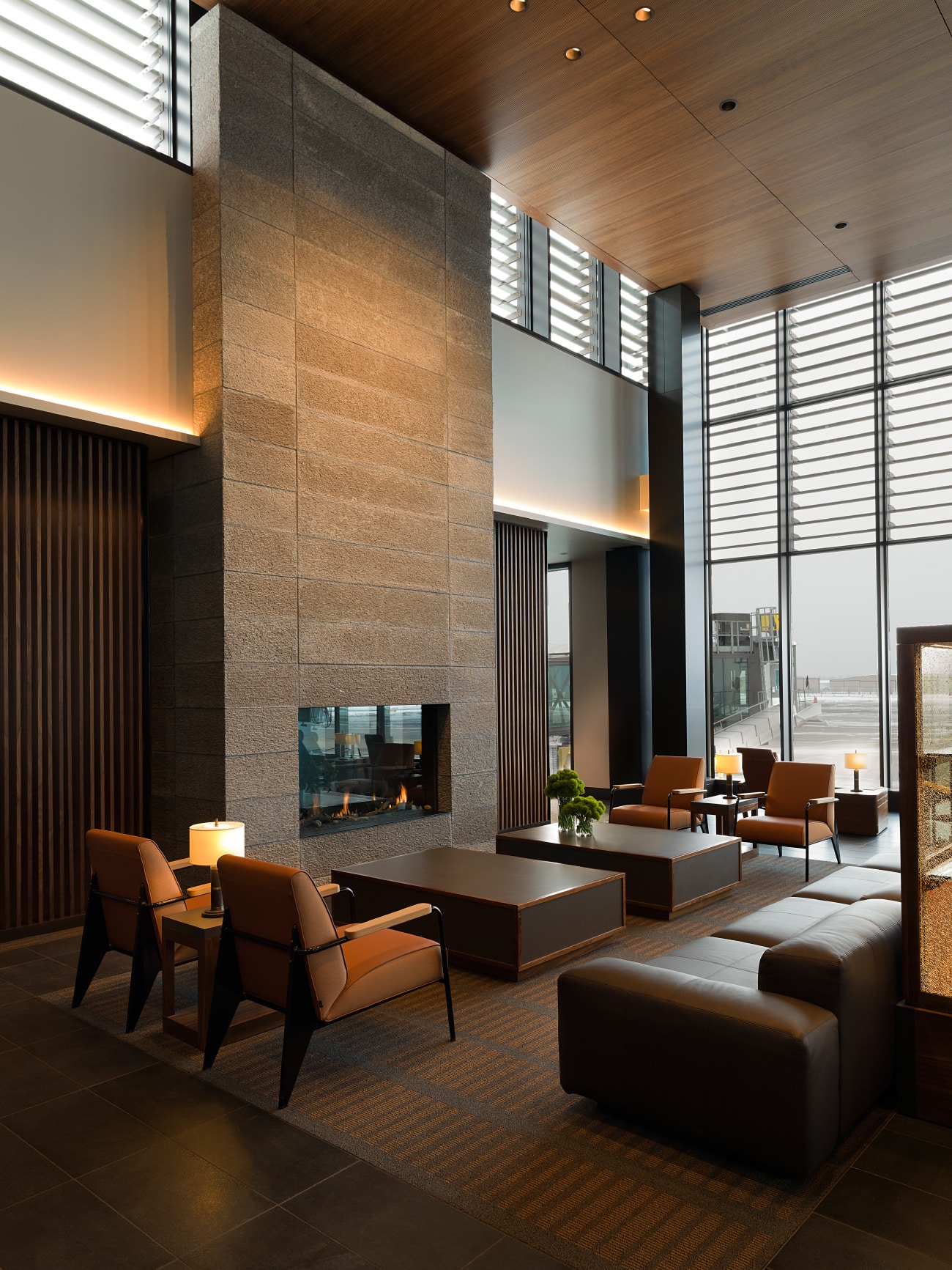 In New York and Aspen, Clive Lonstein Creates Suave, Understated Spaces ...