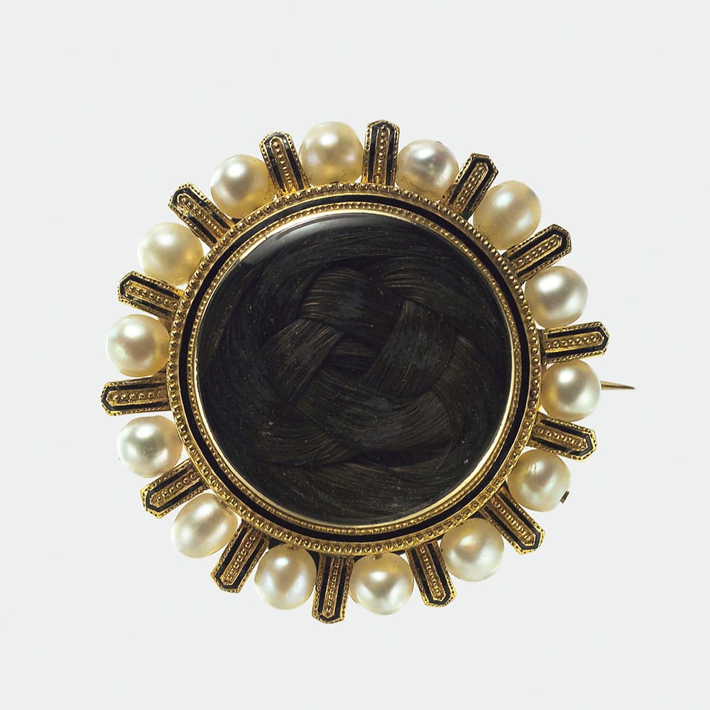 America Discovers Its Jewelry Identity, from the Colonial Days to Today ...