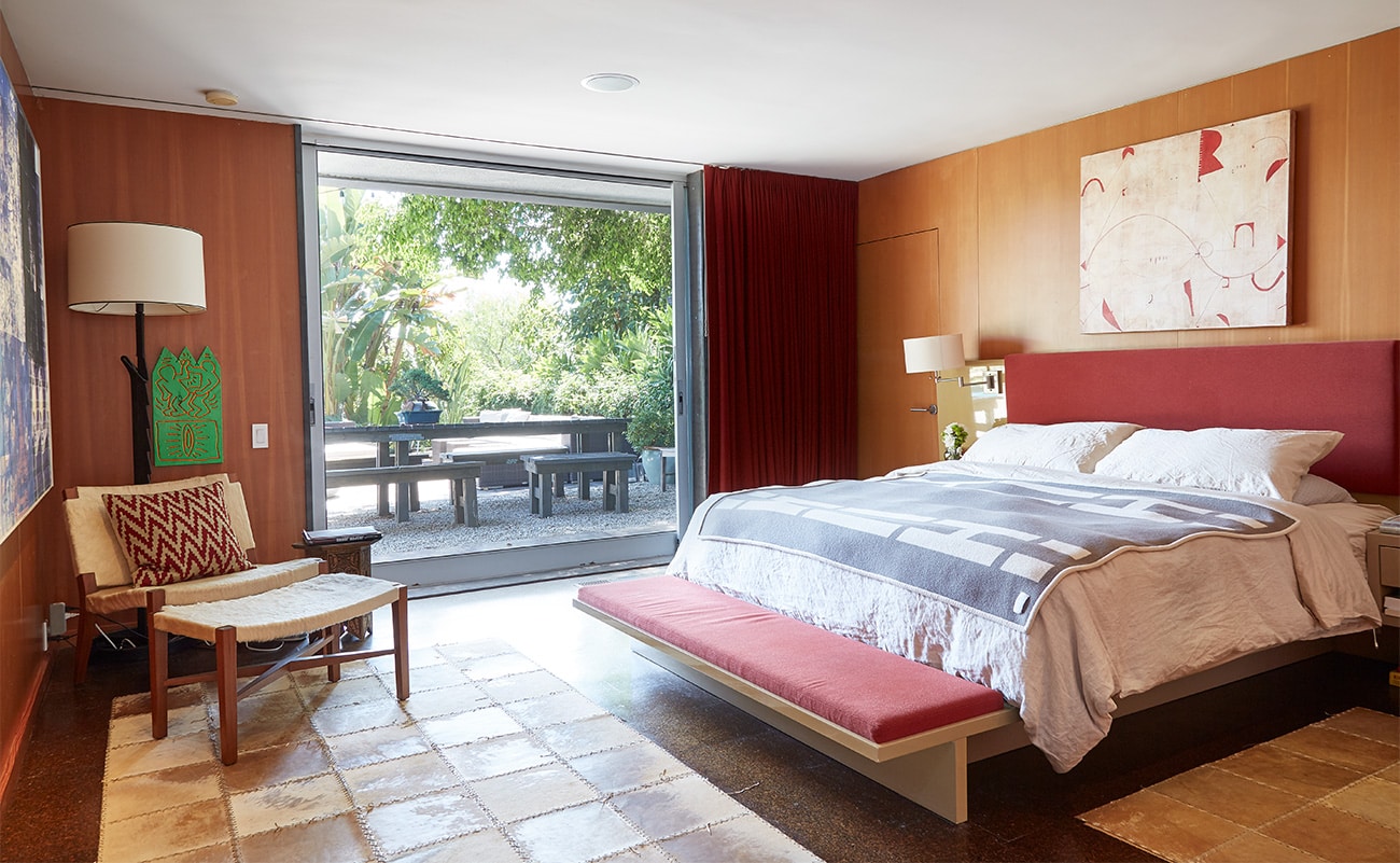 Explore Paul Rusconi’s Scenic and Art-Filled Hollywood Hills Home ...