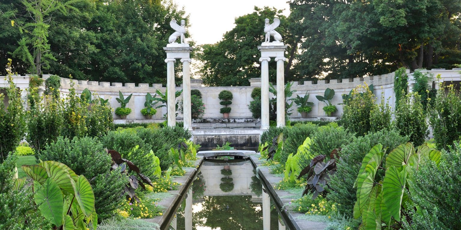 The Unlikely Revival of a Ravishing American Garden - 1stDibs Introspective