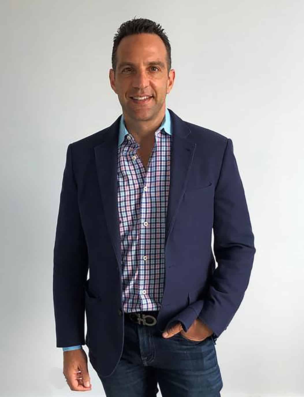 Talking Diamonds with the Jeweler Behind J. Lo's Engagement Ring ...