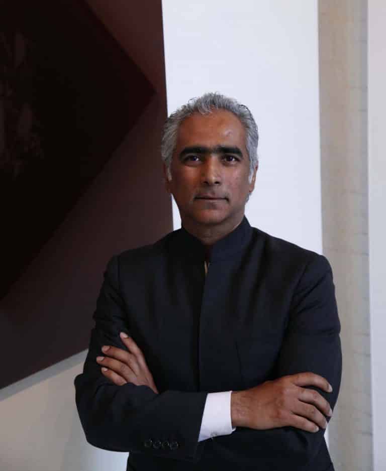 Sundaram Tagore Celebrates Cross-Cultural Art with a Global Roster of ...