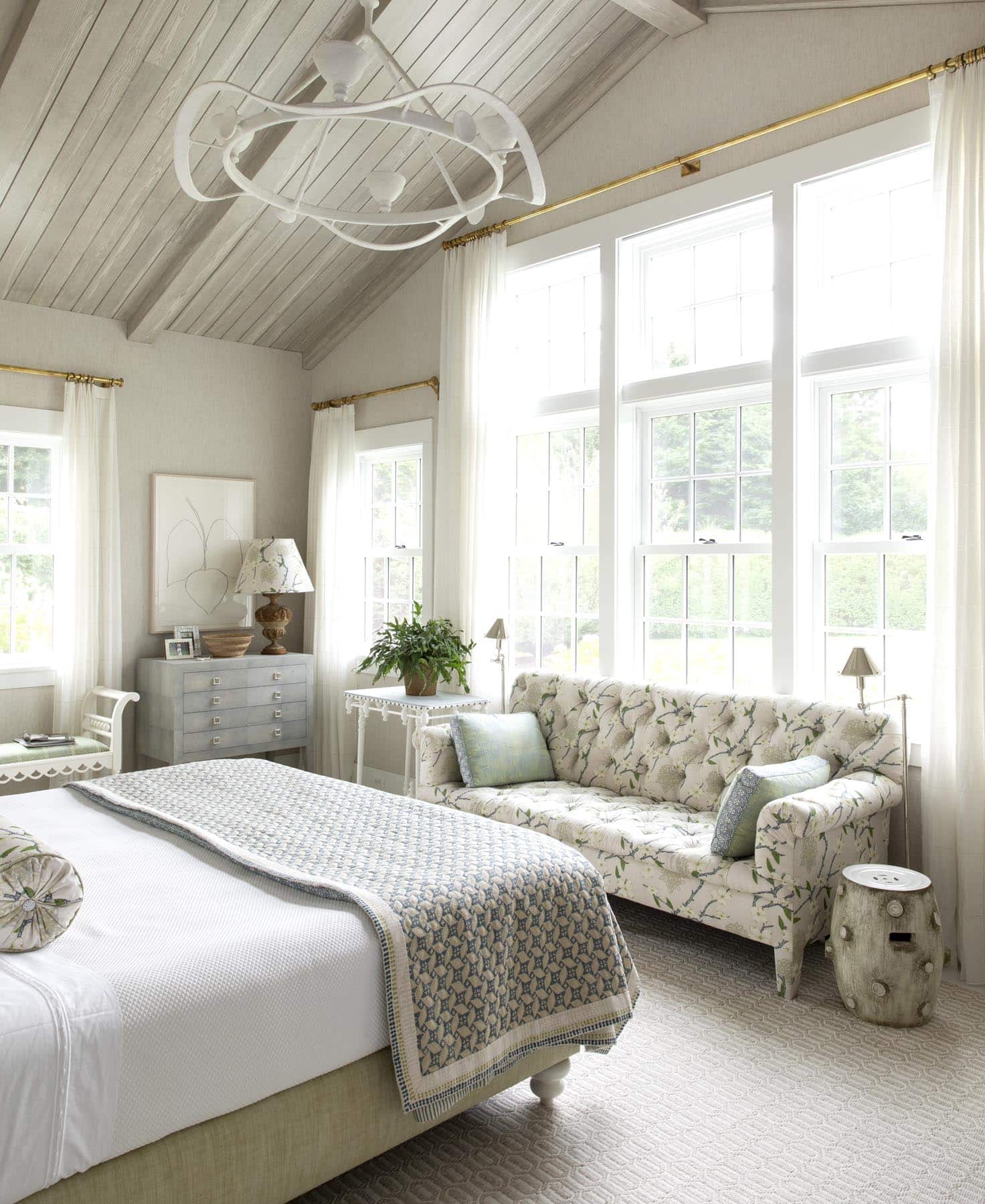 With His Layered, Playful Interiors, Markham Roberts Makes People ...
