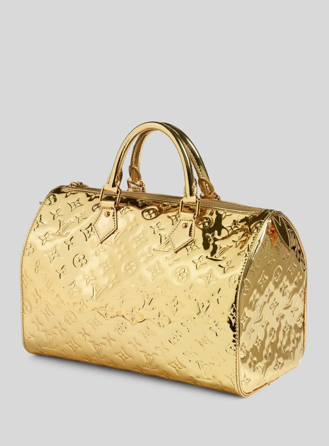 The V&A Museum Unpacks Our Obsession with Handbags - 1stDibs Introspective