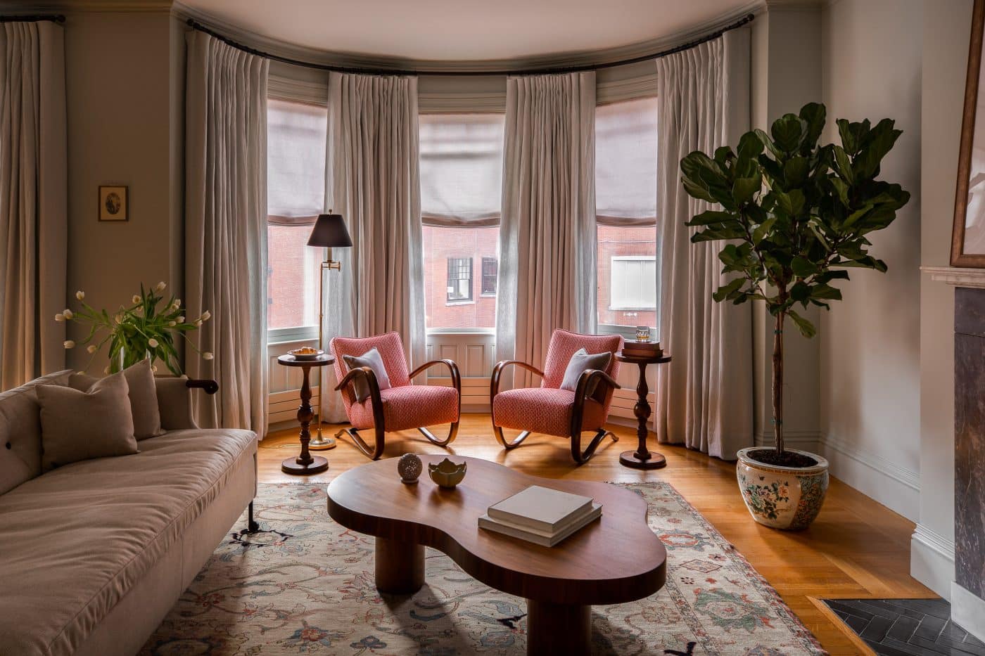 Jae Joo Mixes Old and New Furniture for Lived-In Comfort and Charm ...