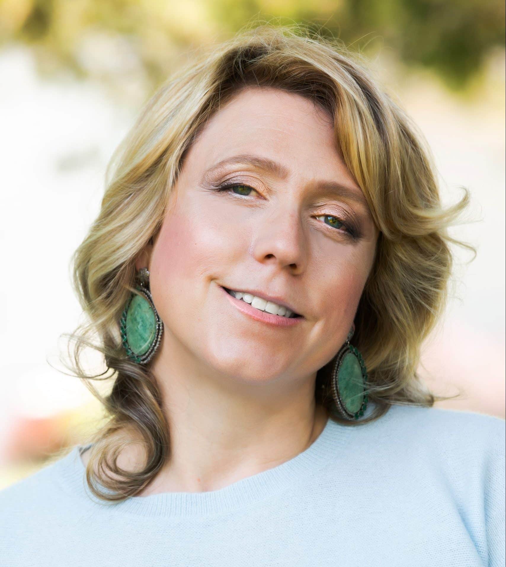 Amy Elliott - 1stDibs Introspective