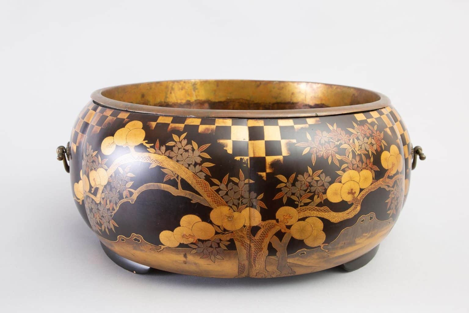 Smooth, Shiny and Seductive, Japanese-Style Lacquer Has Captivated ...