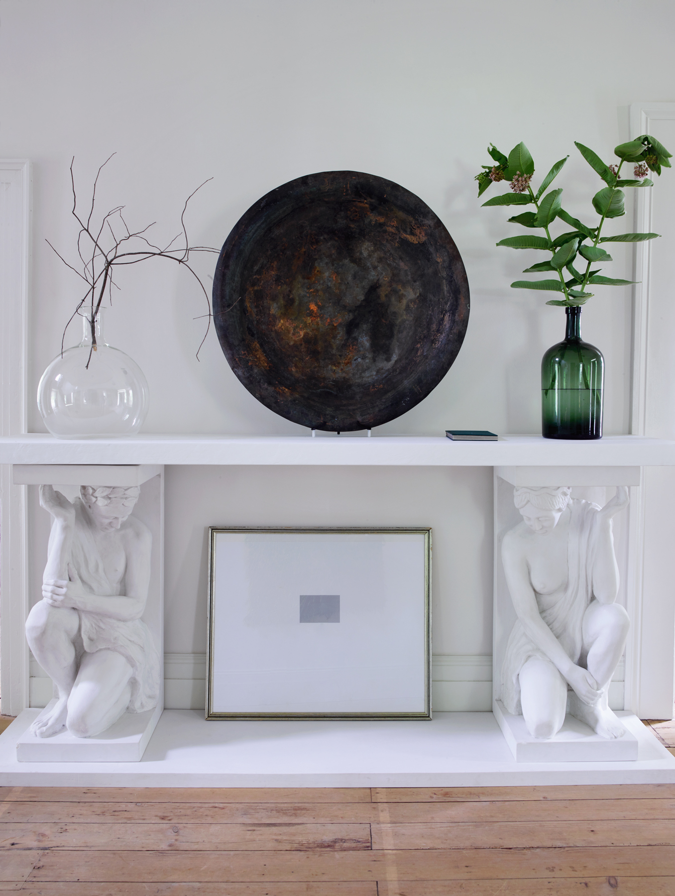 From City to Country, Photographer Simon Upton Serves Up Singular New ...