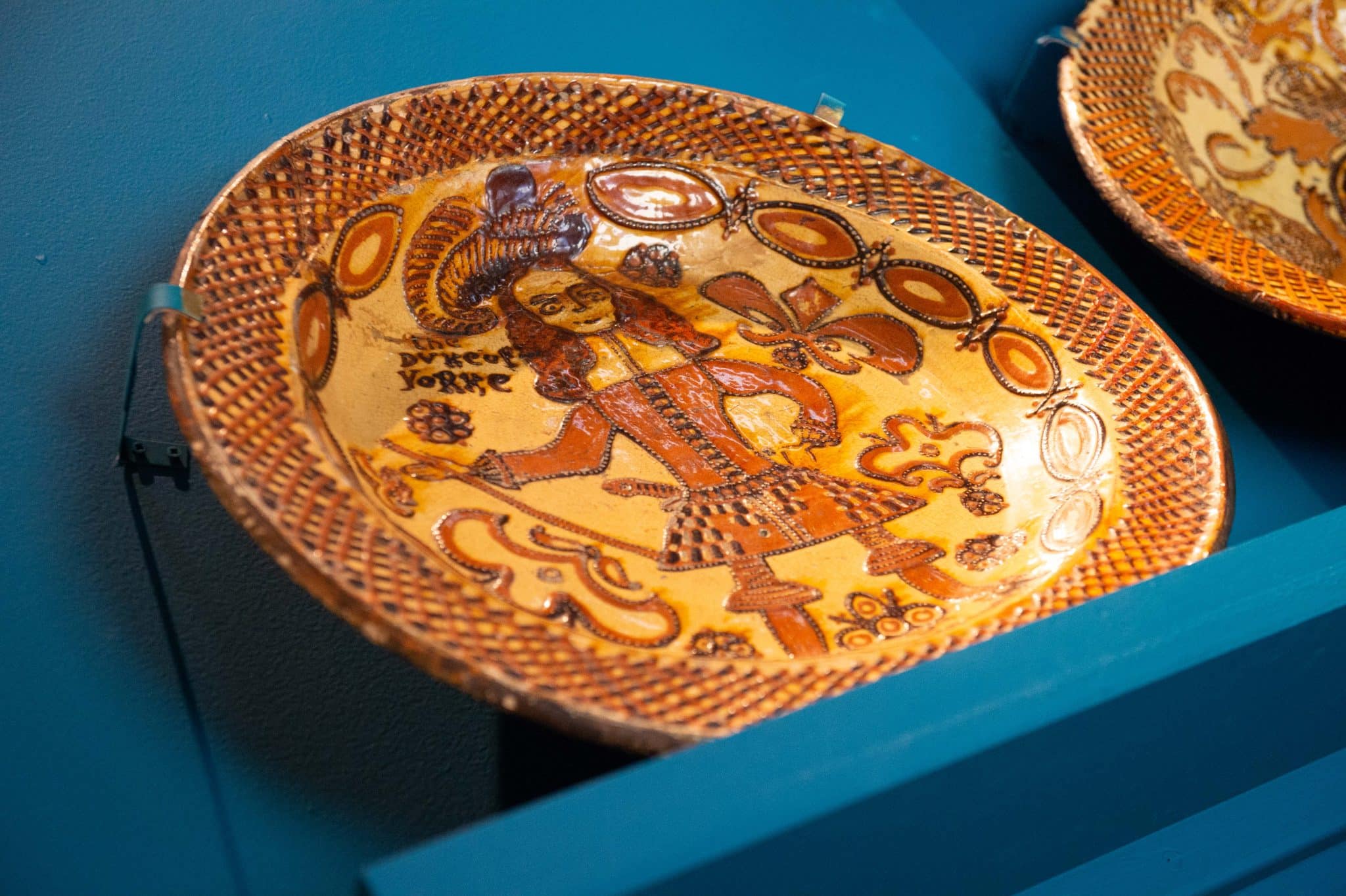 On the Management of Houses — the World According to Alice de ...