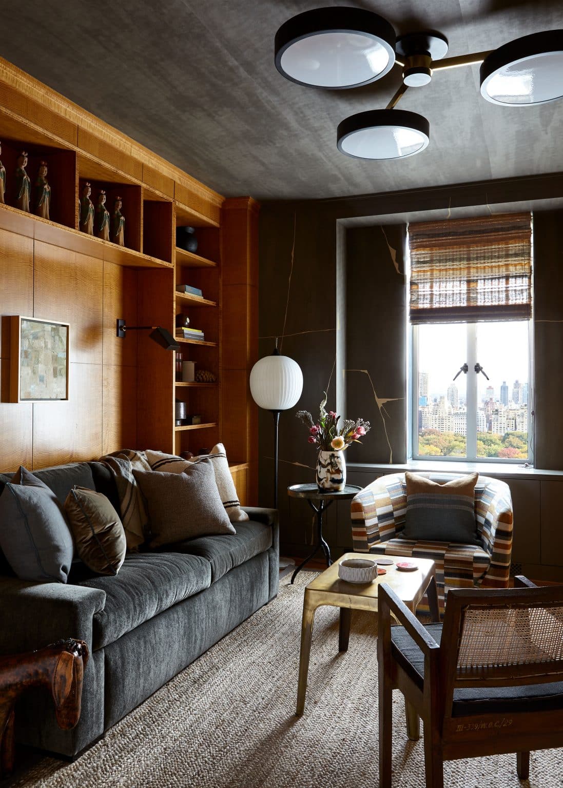 In a Historic Manhattan Apartment Building, Katch Crafted Interiors as ...