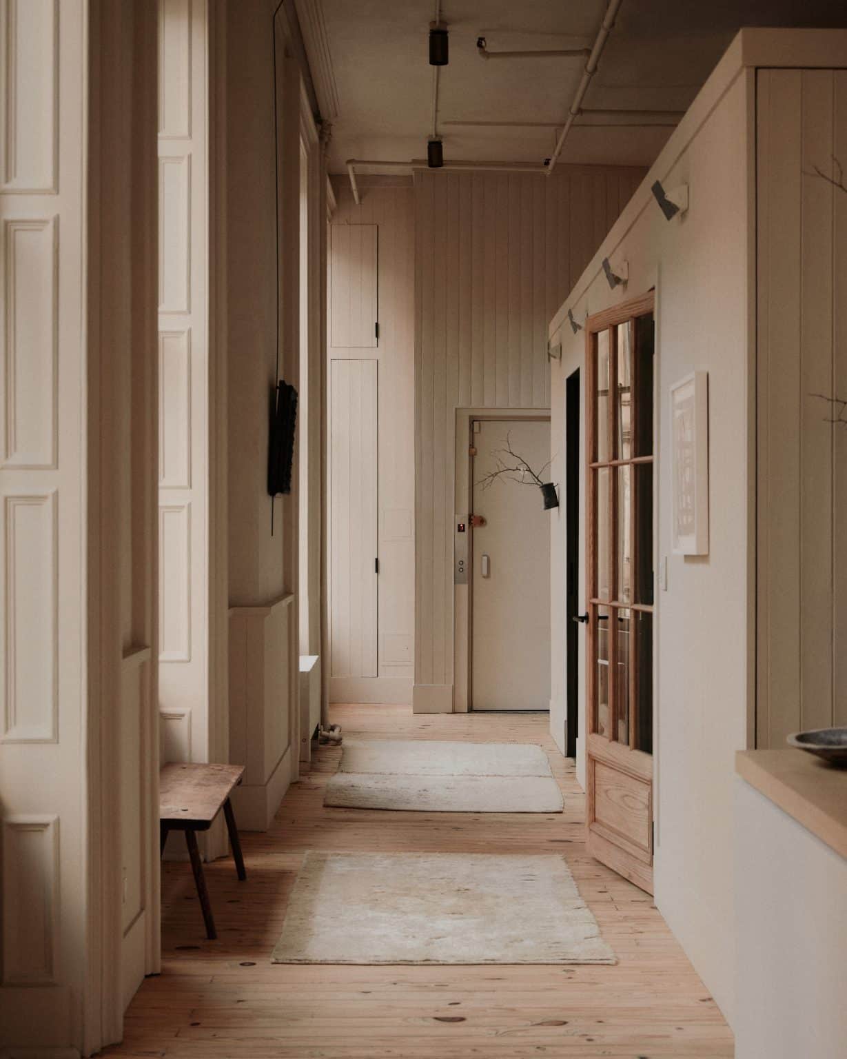 Designers Love Colin King's Approach to Styling Spaces, and Here's Why ...