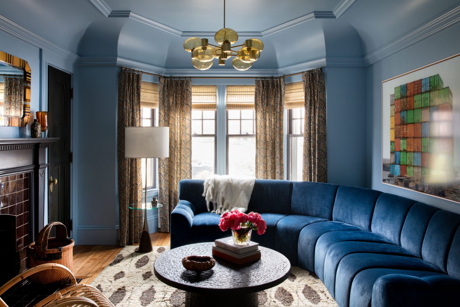1stDibs 50 Interior Designer Nina Farmer Knows Her Way around a ...