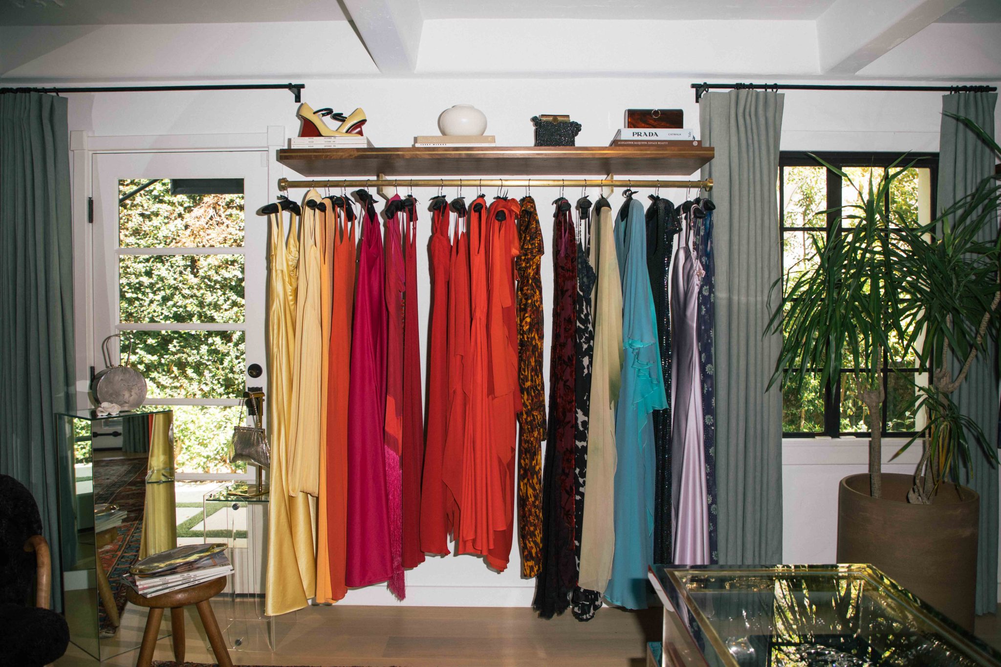 Tab Vintage Offers Fashion’s Most Sought-After Looks - 1stDibs ...
