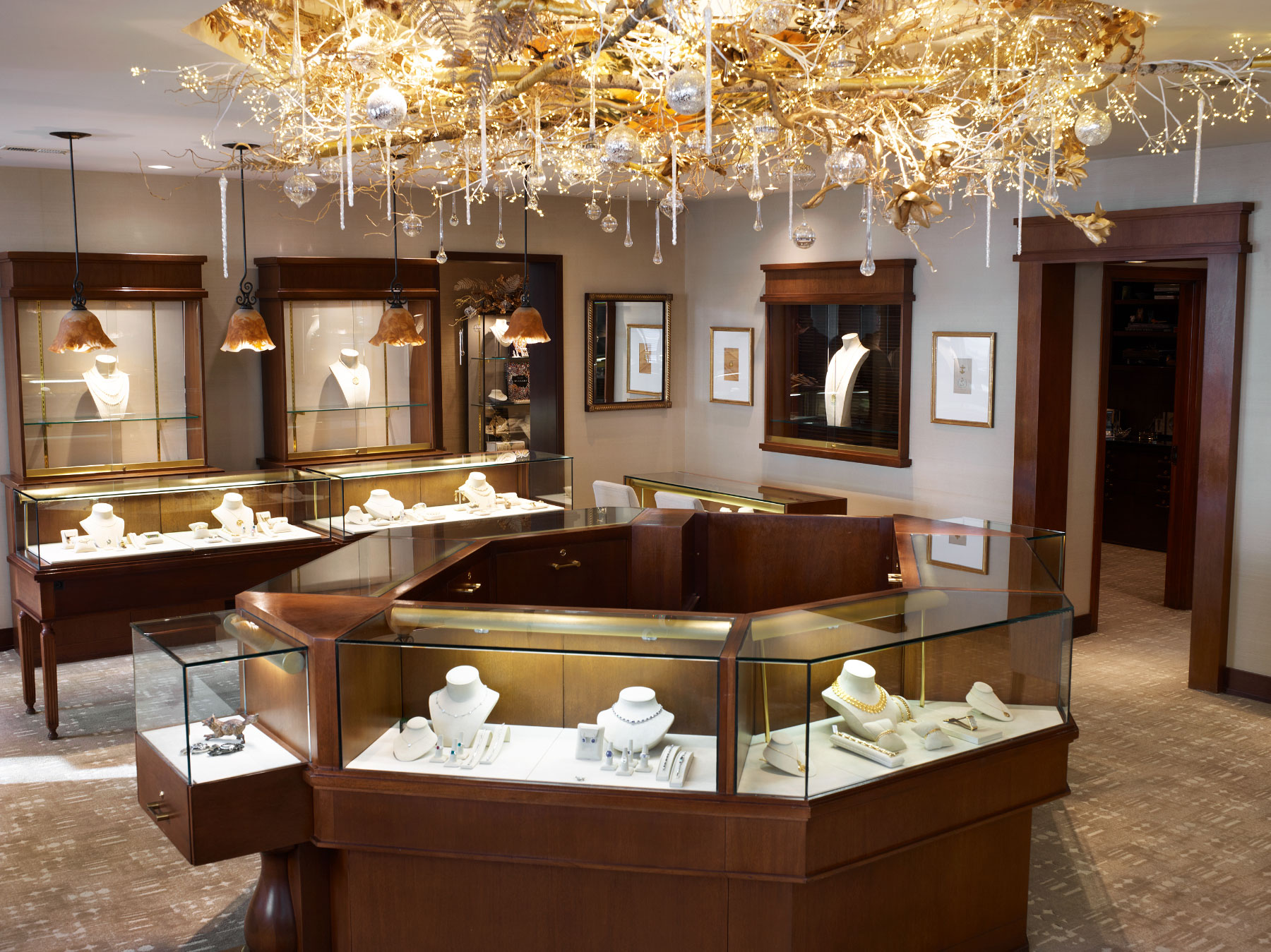 From Estate Treasures to Bespoke Designs, Steven Fox Has Been Offering ...