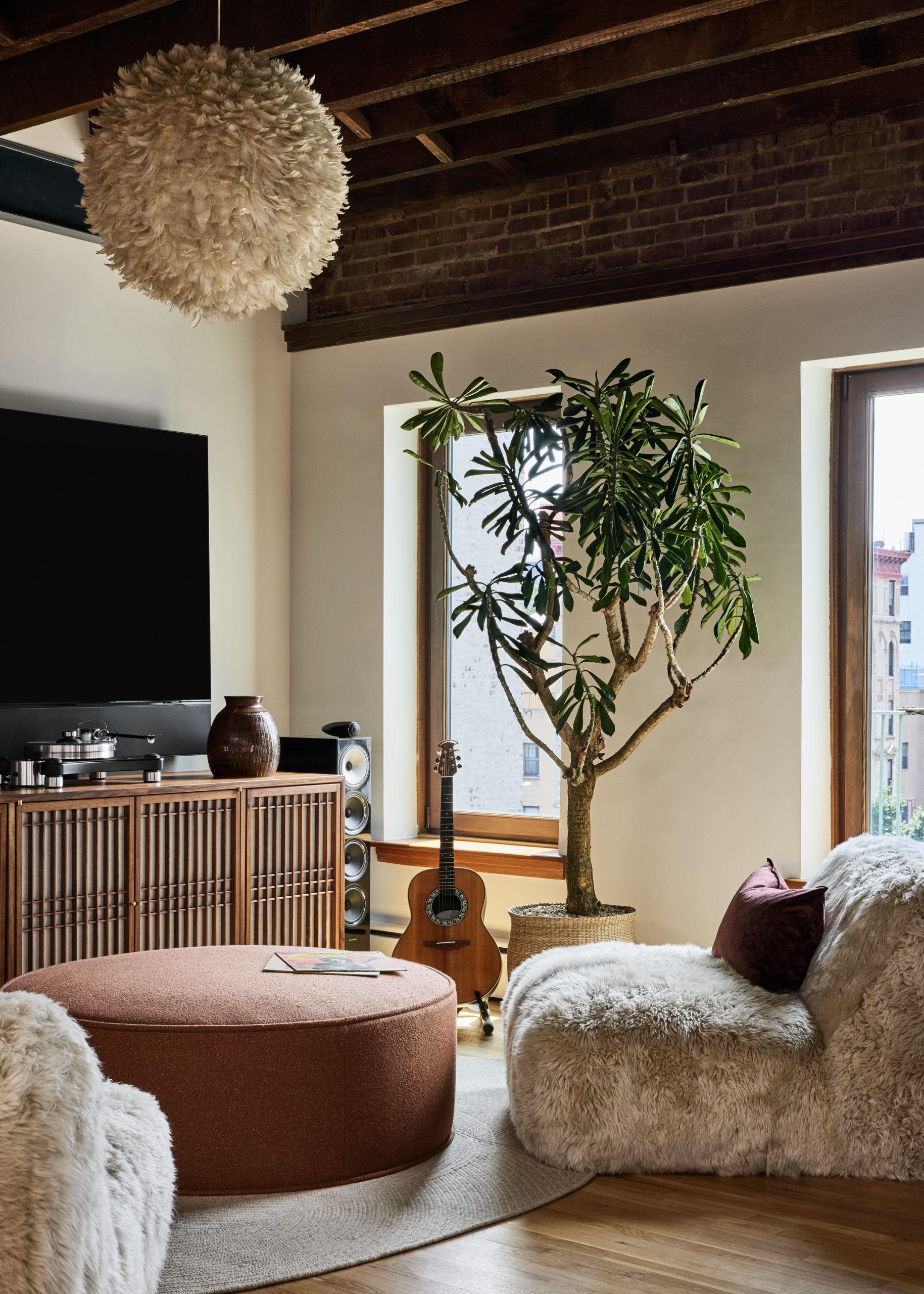 Architecture and Design Firm Evan Edward Creates Singular Spaces Up and ...