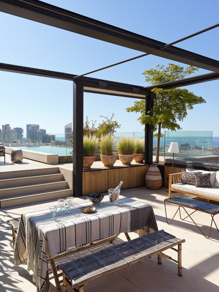 Step inside a Cosmopolitan Beirut Penthouse with Panoramic Views ...
