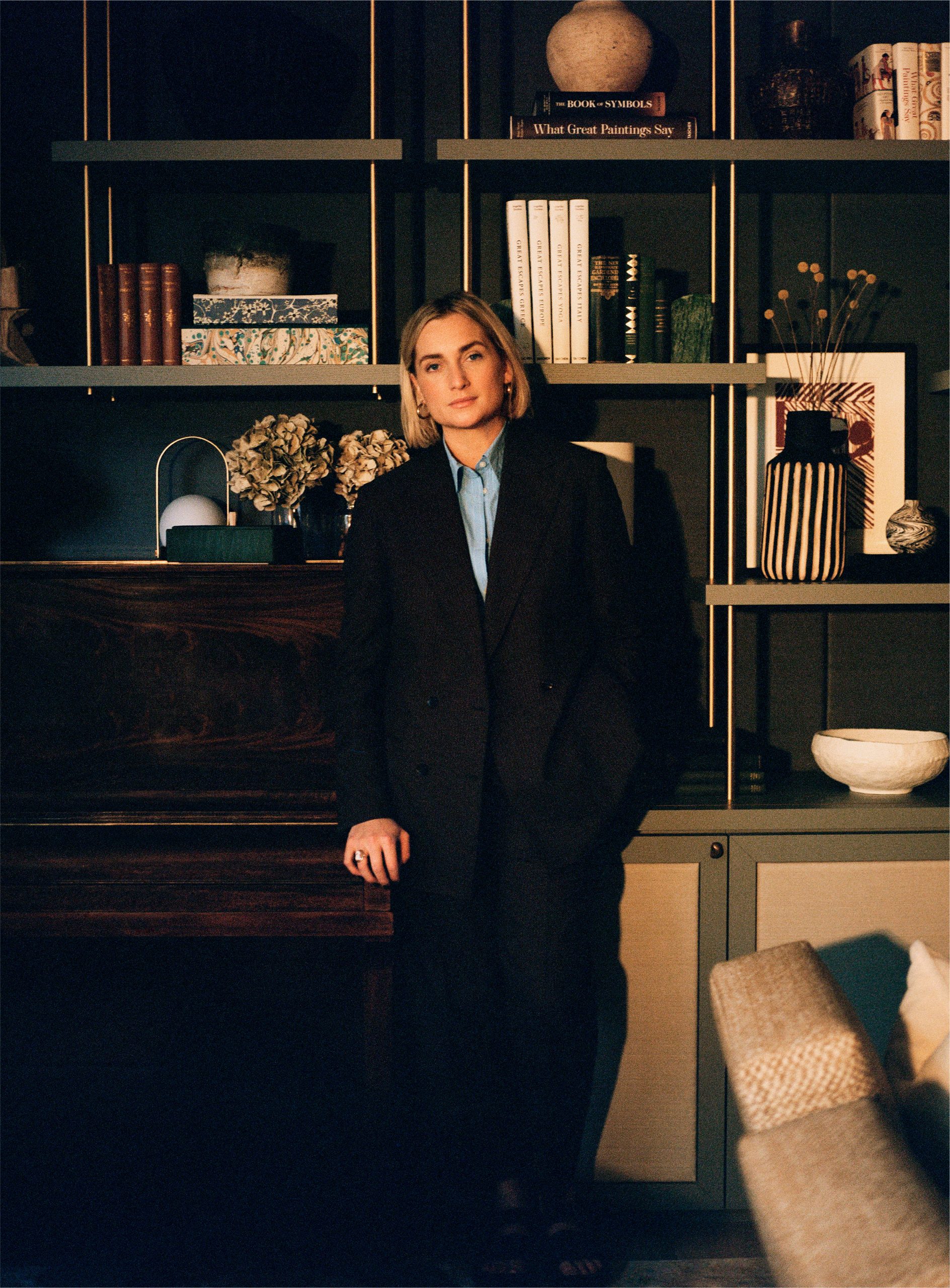 Designer Sophie Ashby's Art-Driven Interiors Are Rich in Color and ...