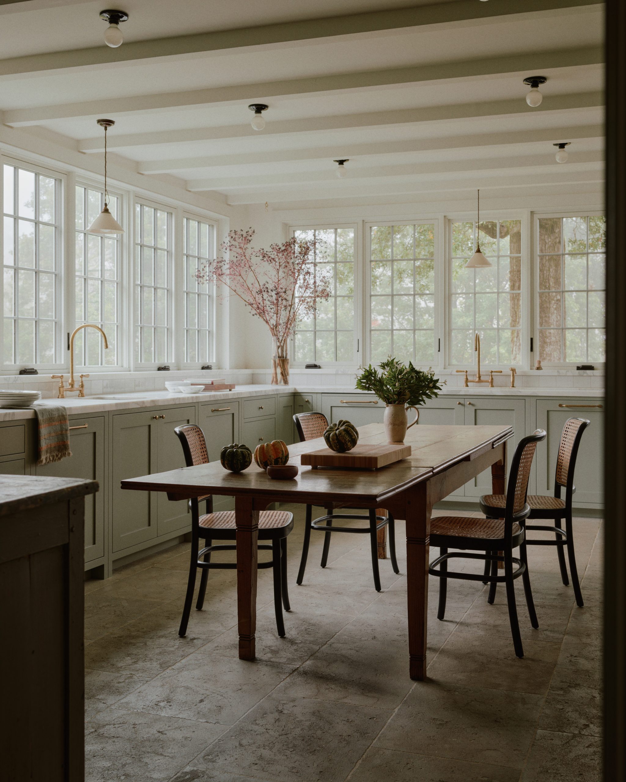 From City to Country, Elizabeth Roberts’s Designs Are Timeless ...