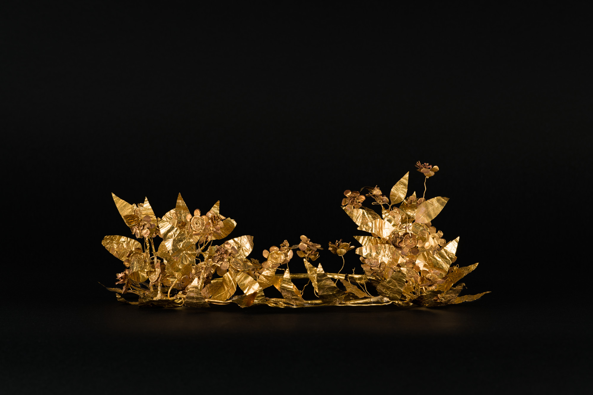 The Dazzling History and Myriad Meanings of Gold - 1stDibs Introspective