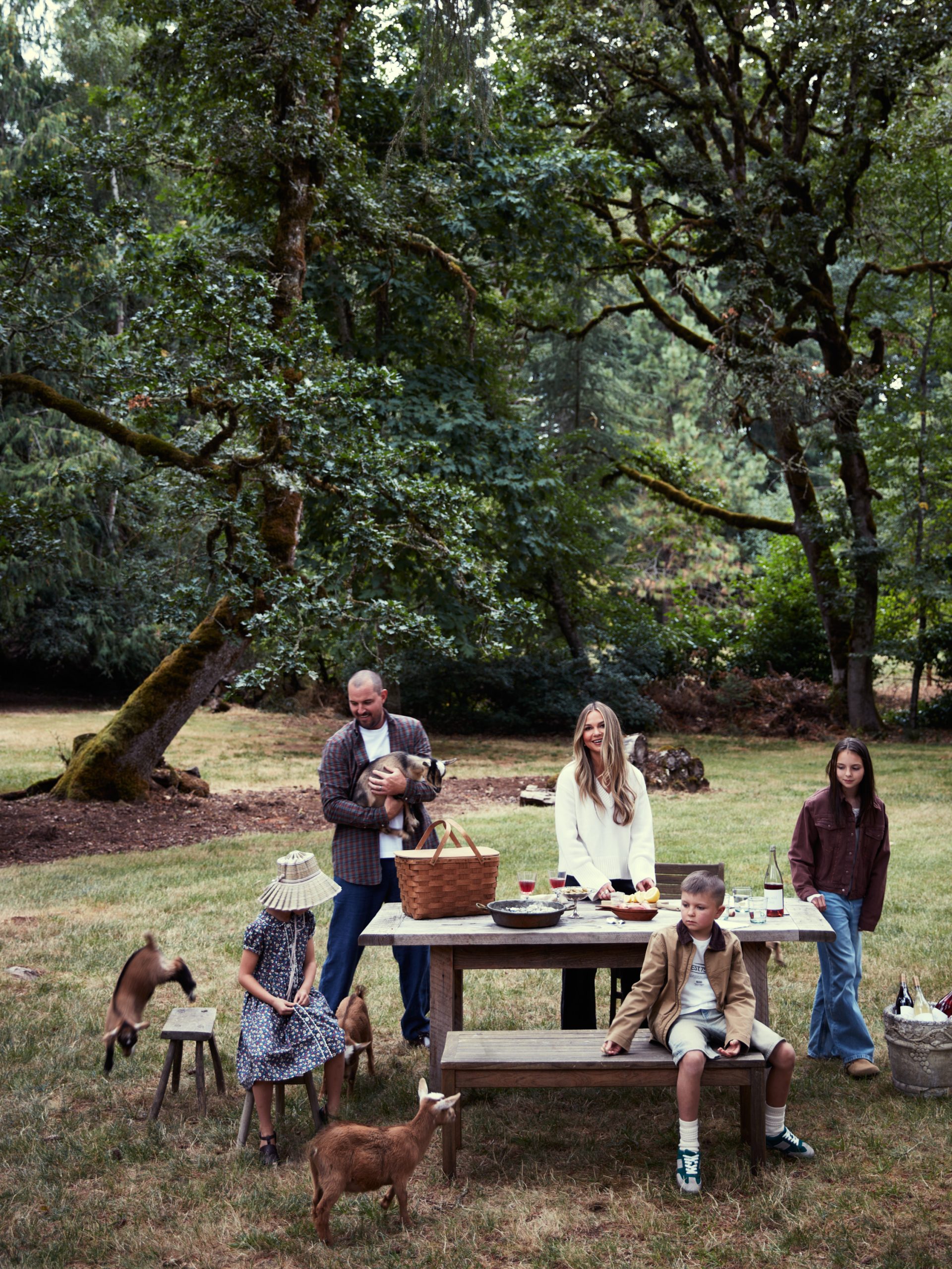1stDibs 50 Designer Molly Kidd Invites Us into her Family’s Oregon Home ...