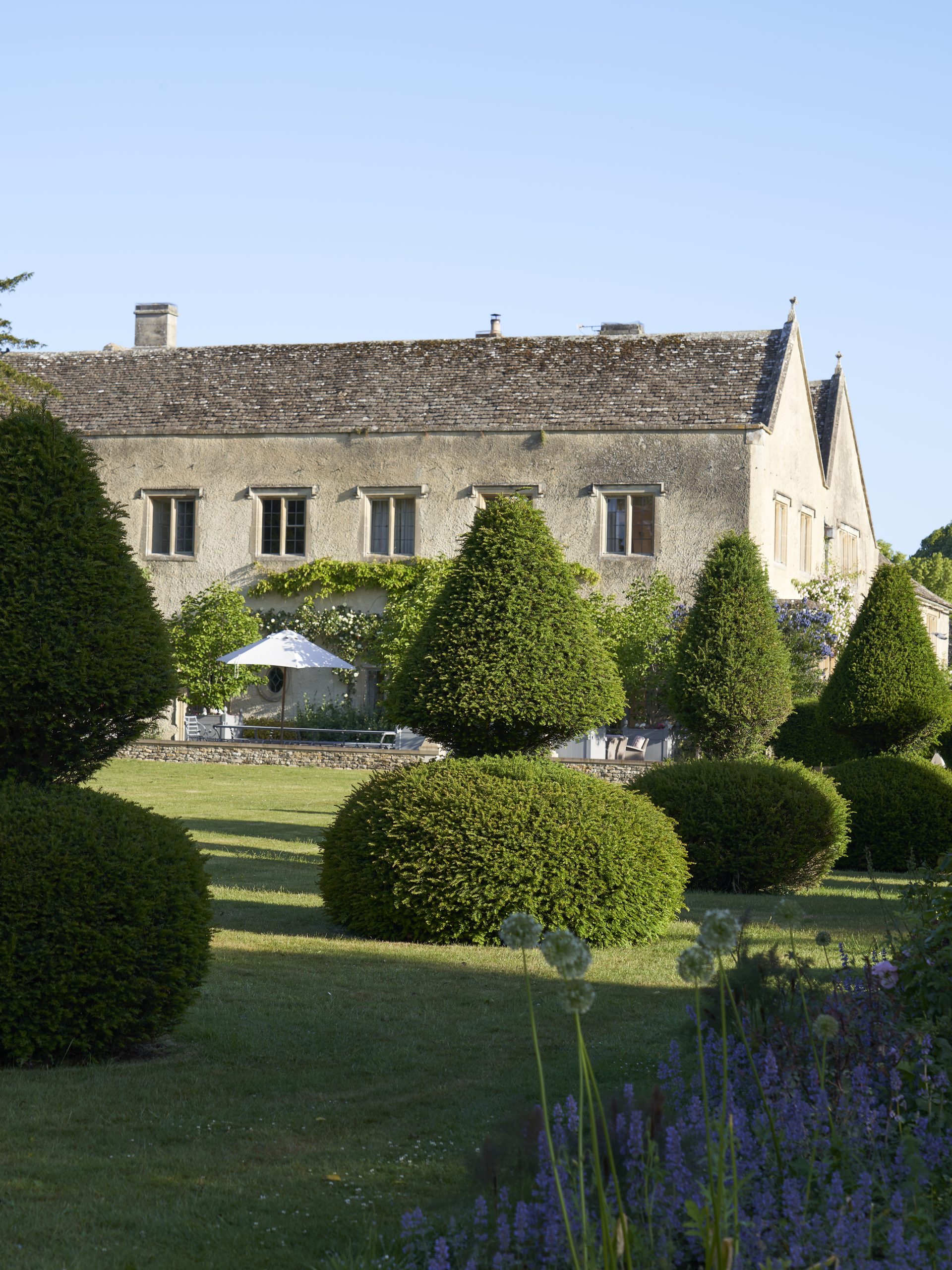 Thyme Founder Caryn Hibbert Has Created a Cotswolds Retreat That’s as ...