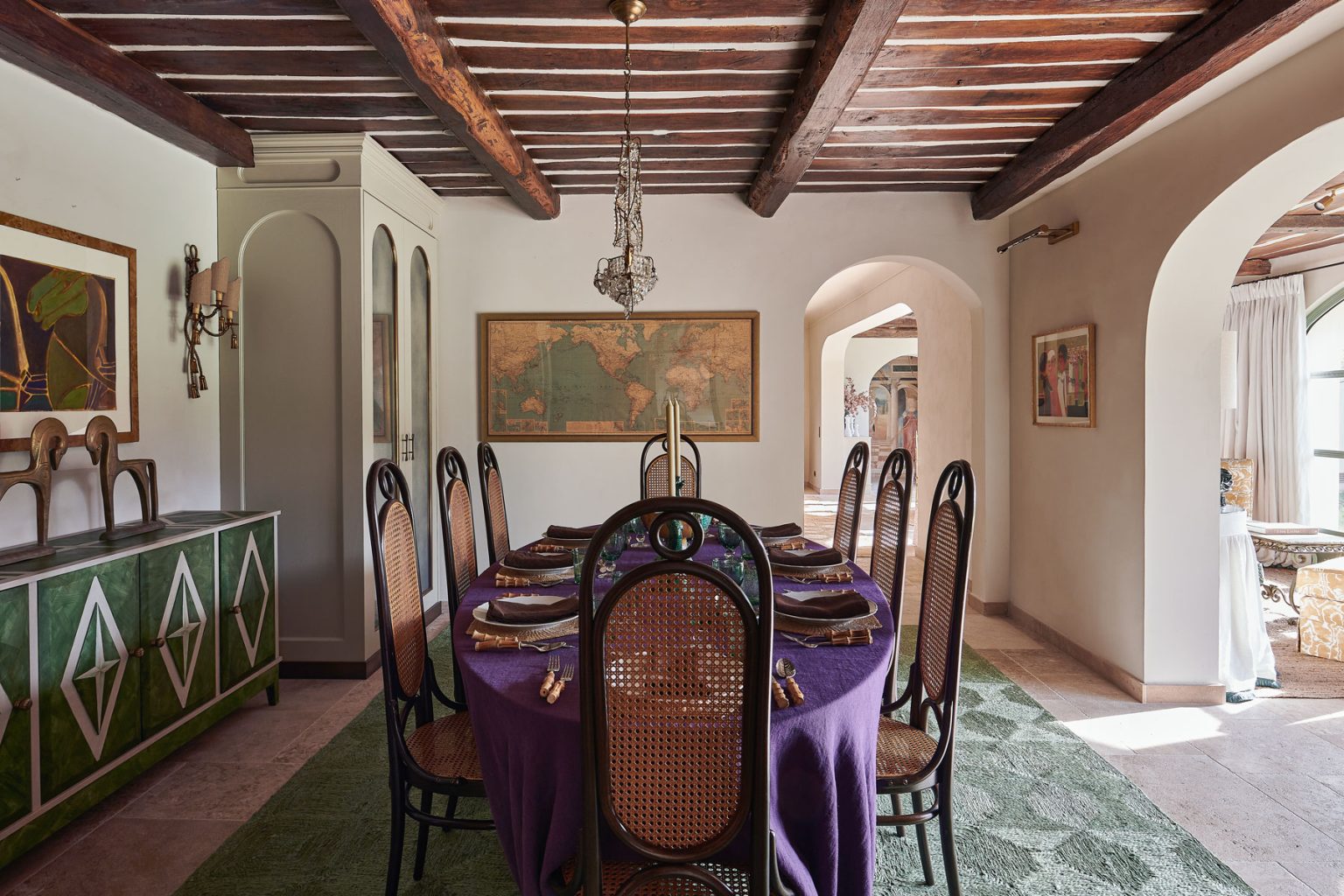 London’s Henri Fitzwilliam-Lay Brings Modernity and Vintage Touches to ...